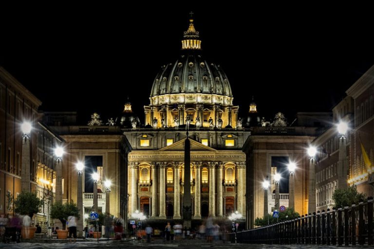 21 Most Beautiful Cathedrals & Churches in the World - Savored Journeys