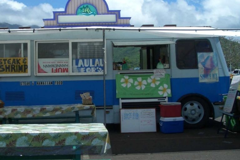 Where to Find the Best Food Trucks in Hawaii - Savored Journeys
