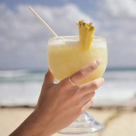 36 Best Beach Drinks to Order at All-Inclusive Resorts (+ Recipes ...