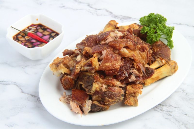 40 Traditional Filipino Dishes to Try in the Philippines - Savored Journeys