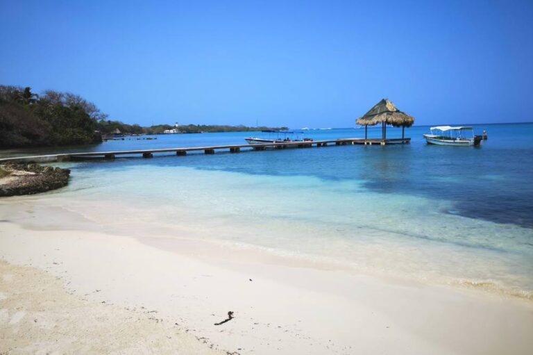 The Perfect 7-Day Colombia Itinerary - Savored Journeys